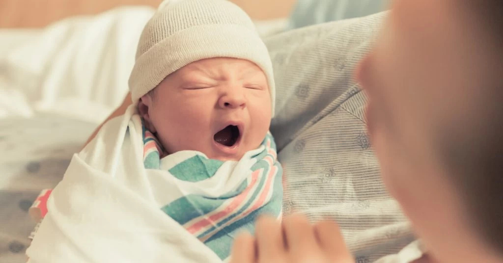This Is What You Need to Know About the Fourth Trimester - Mommybites