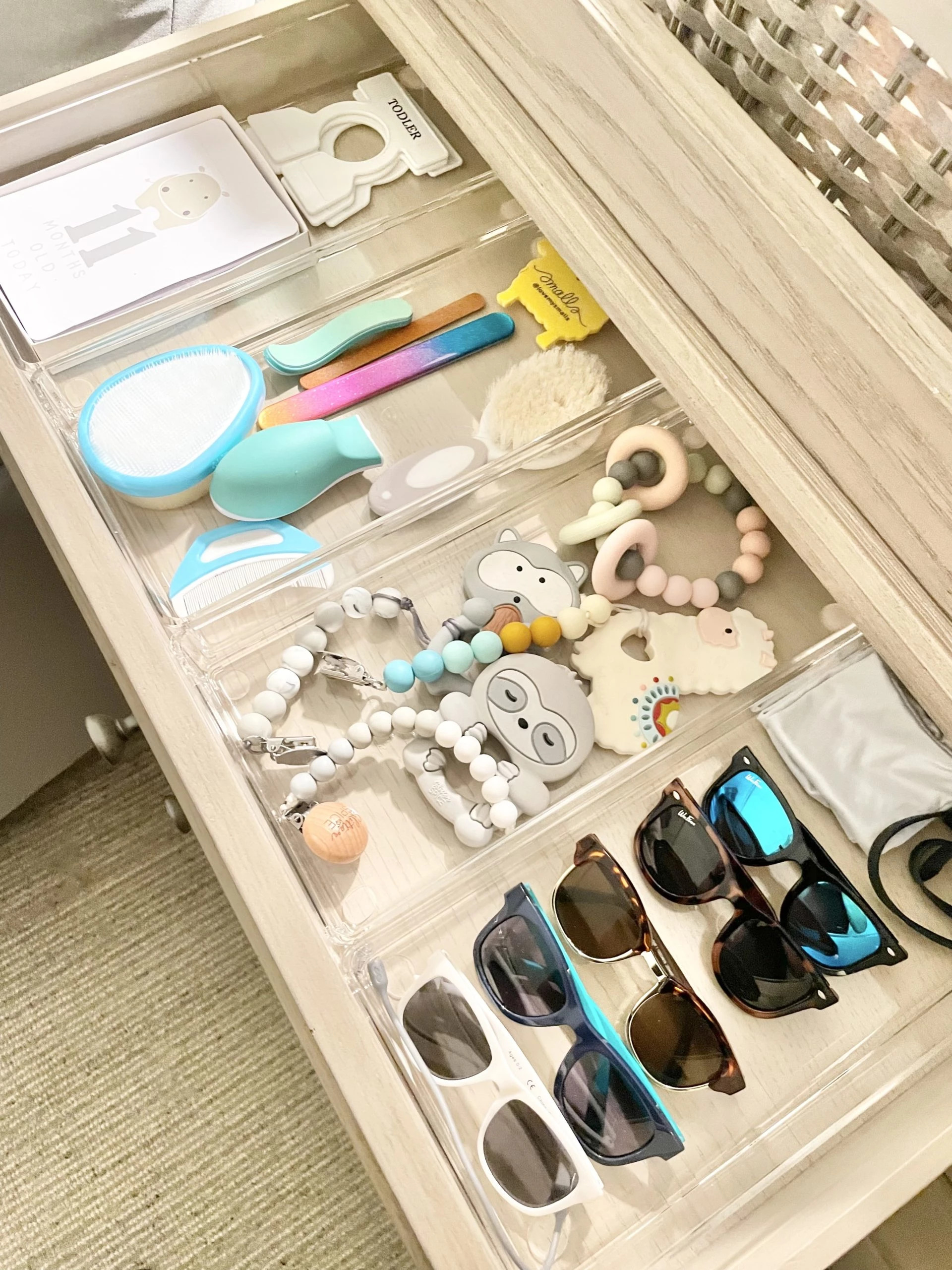baby nursery organized and pro tips